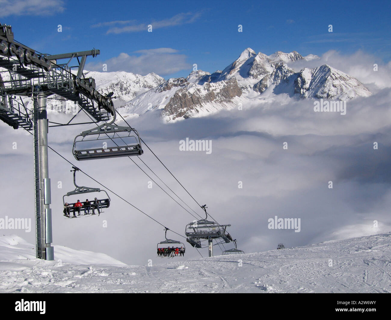 SKI lifts in French Alps at the resort of Val d'Isere Stock Photo - Alamy