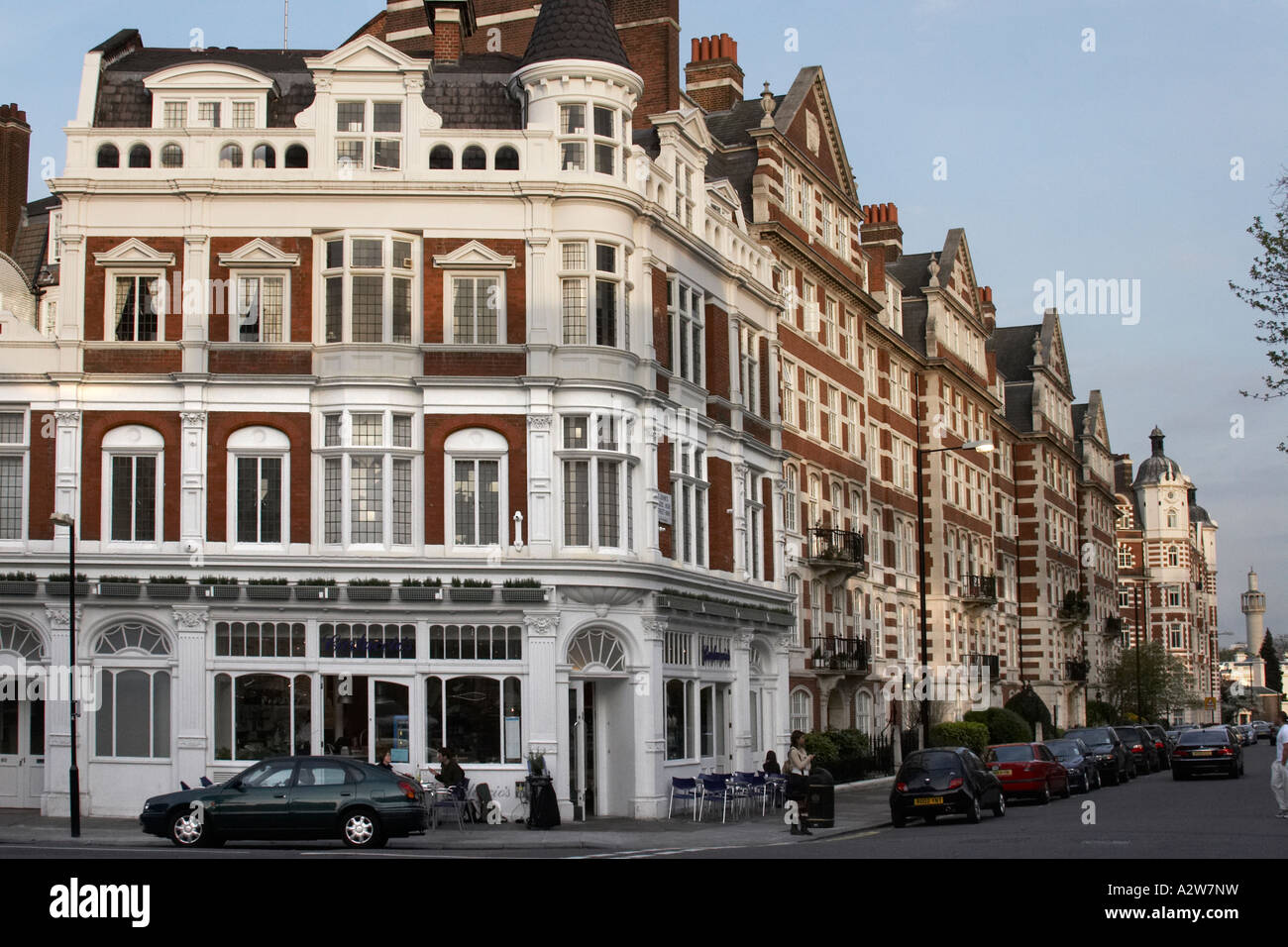 Edwardian mansion block hi-res stock photography and images - Alamy