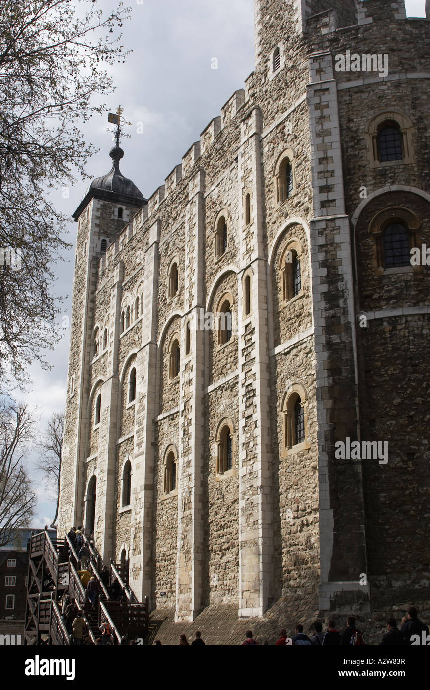 The White Tower against grey sky in Tower of London City of London EC3 ...