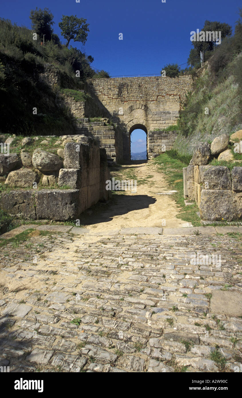 Porta rossa hi-res stock photography and images - Alamy