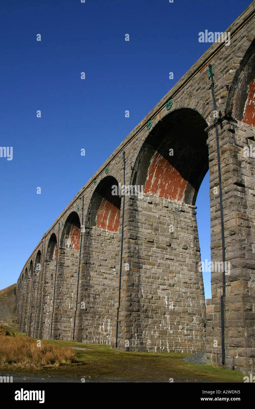 Ribblehead railway viaduct Stock Photo - Alamy