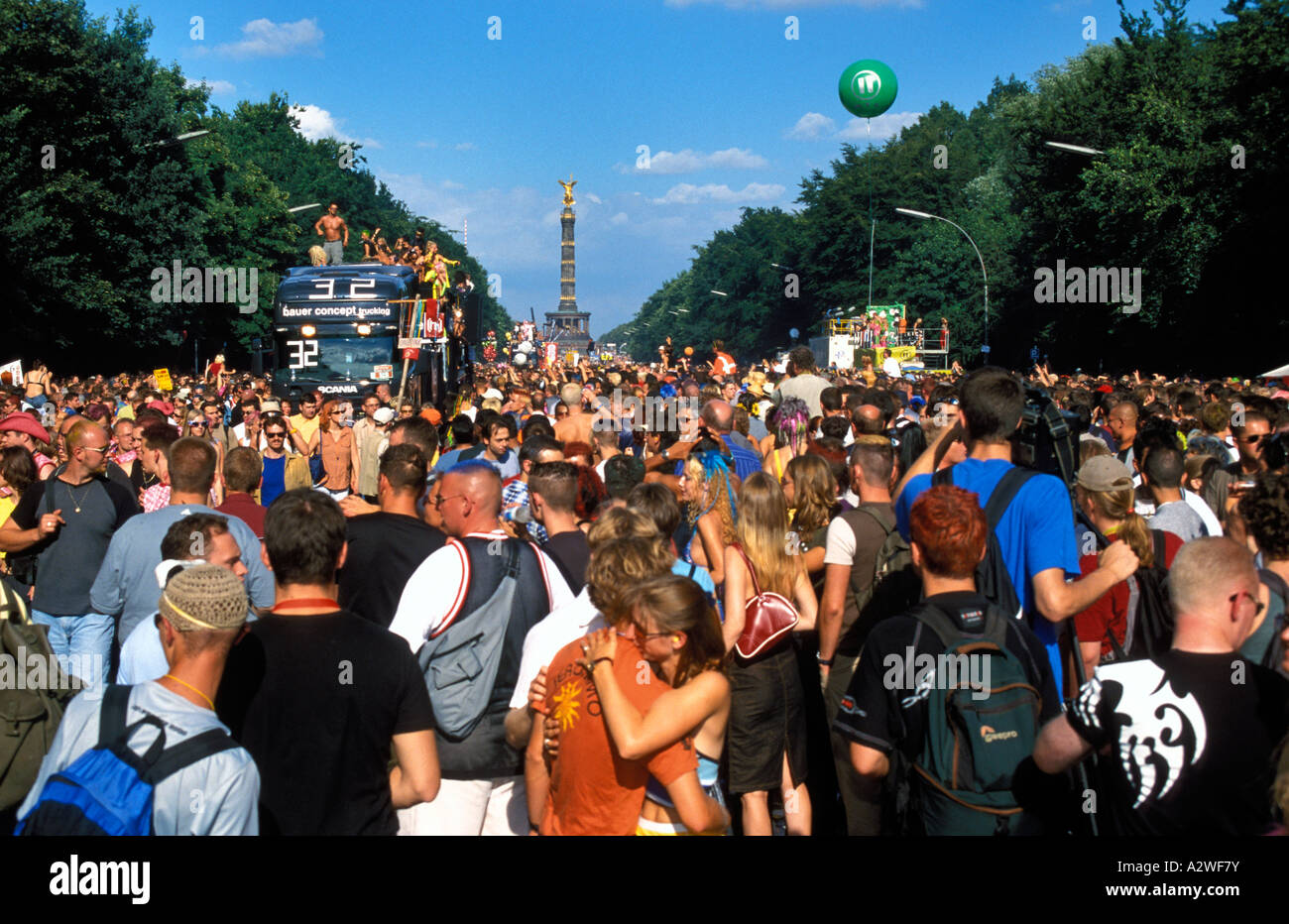 Berlin love parade hi-res stock photography and images - Alamy