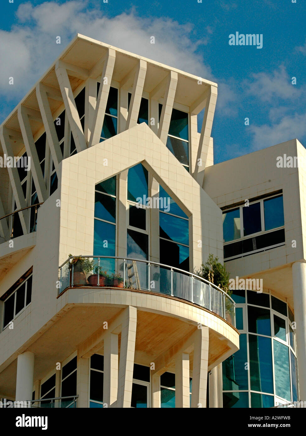 House building art graphic hi-res stock photography and images - Alamy