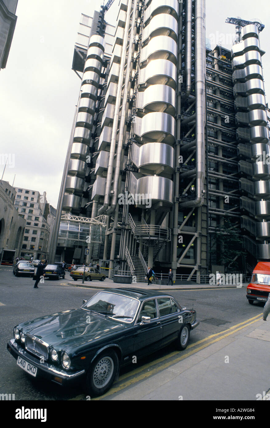 jaguar parked opposed the lloyds building london Stock Photo - Alamy