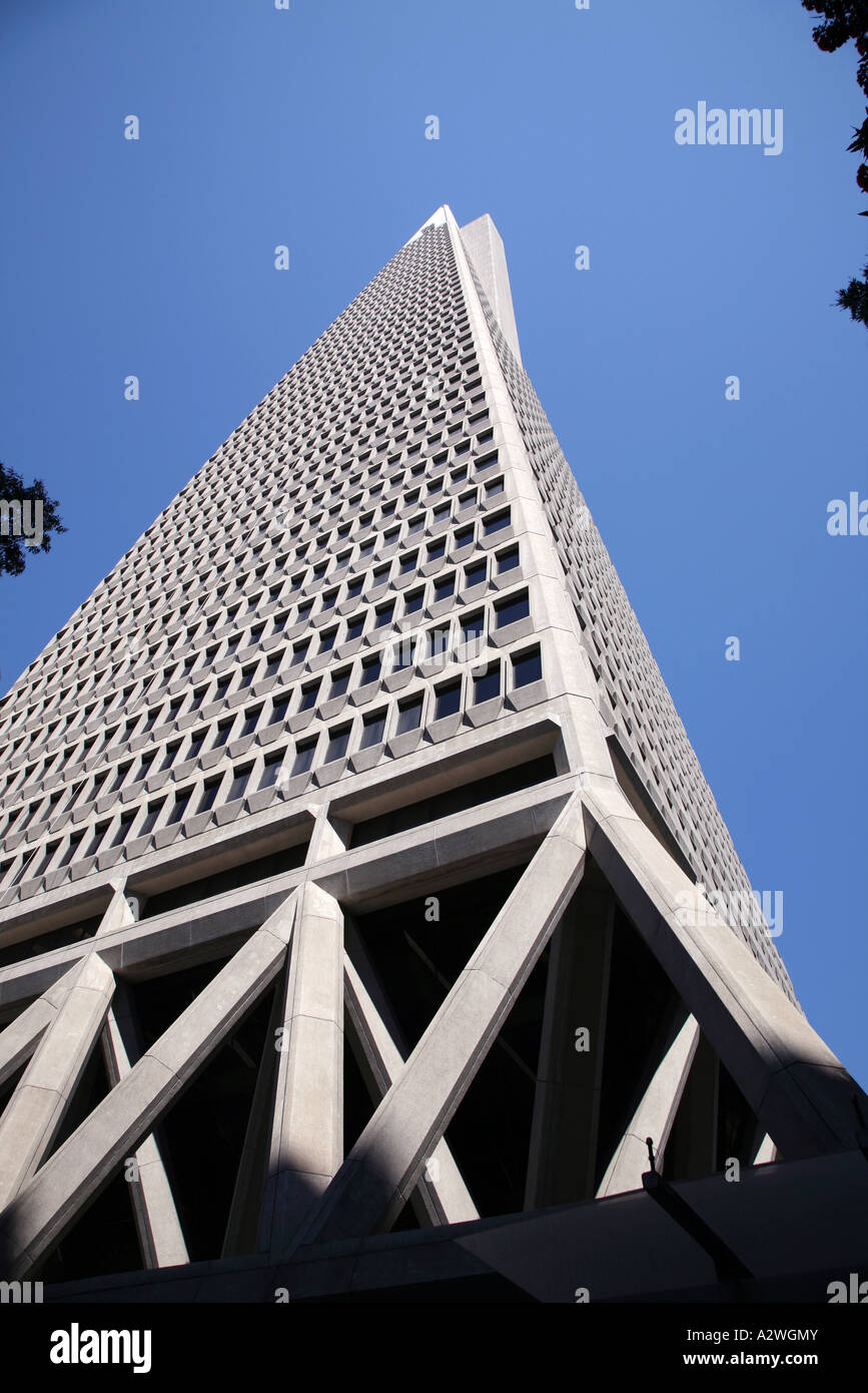 San francisco transamerica pyramide hi-res stock photography and images ...