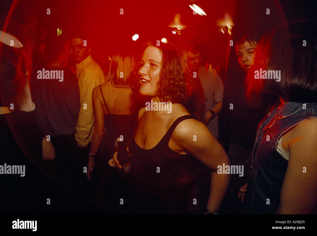 Nightclubbers hi-res stock photography and images - Alamy