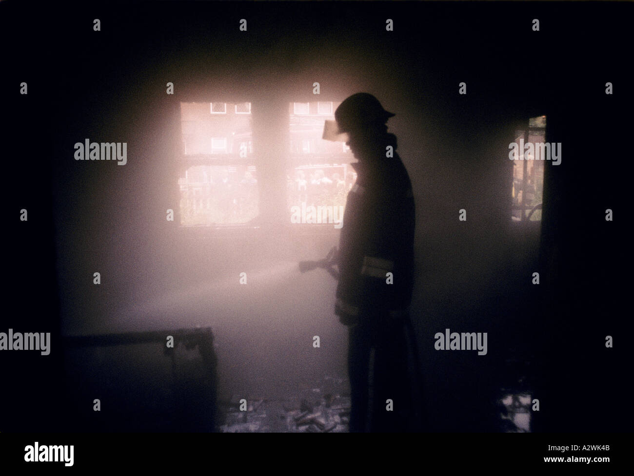 Smoke filled room hi-res stock photography and images - Alamy