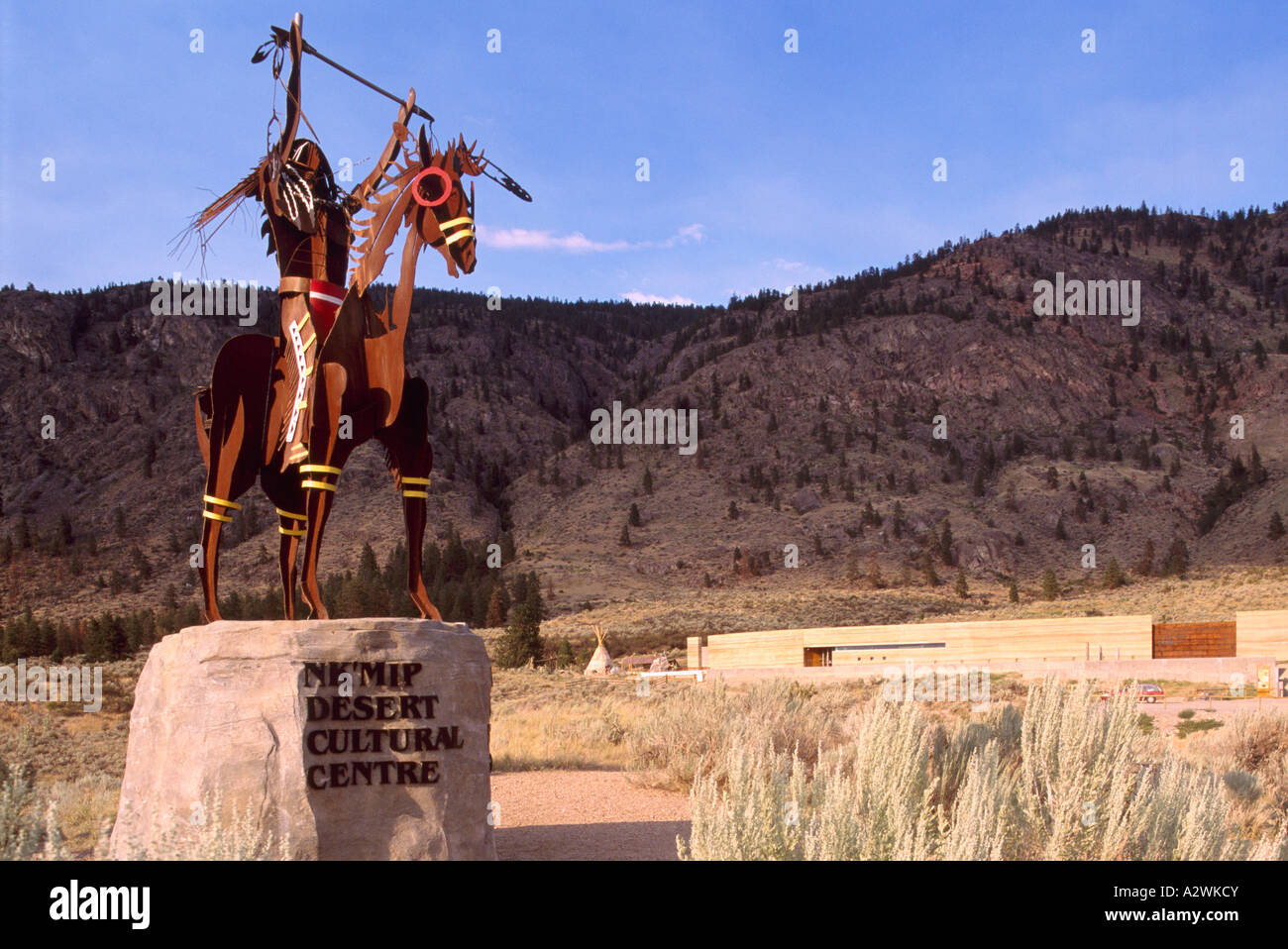 The Chief Sculpture and the Nk'Mip Desert Cultural Centre in Osoyoos in ...