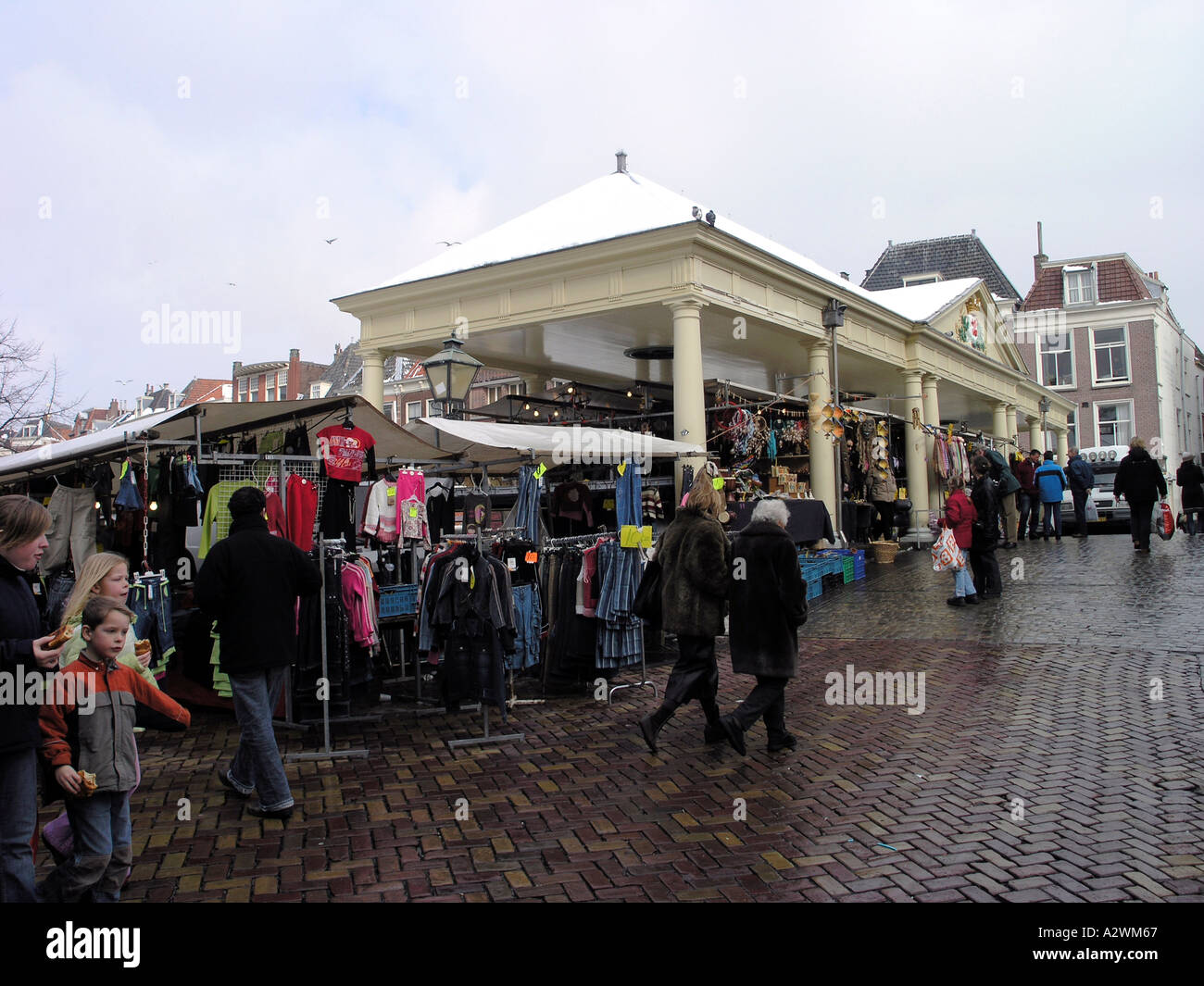 traditional street market in Leiden Stock Photo - Alamy