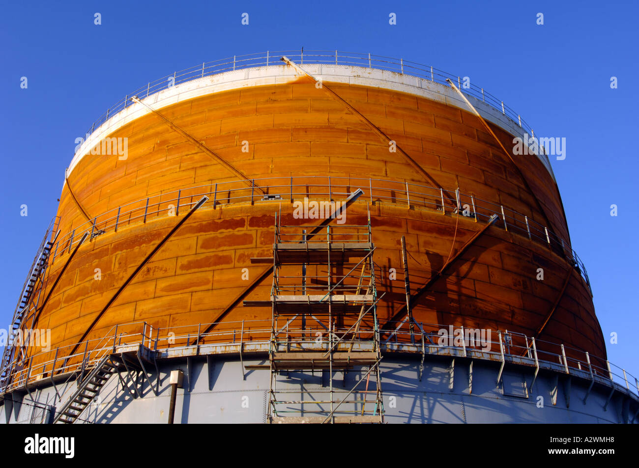Gas storage cylinder gasometer hi-res stock photography and images - Alamy