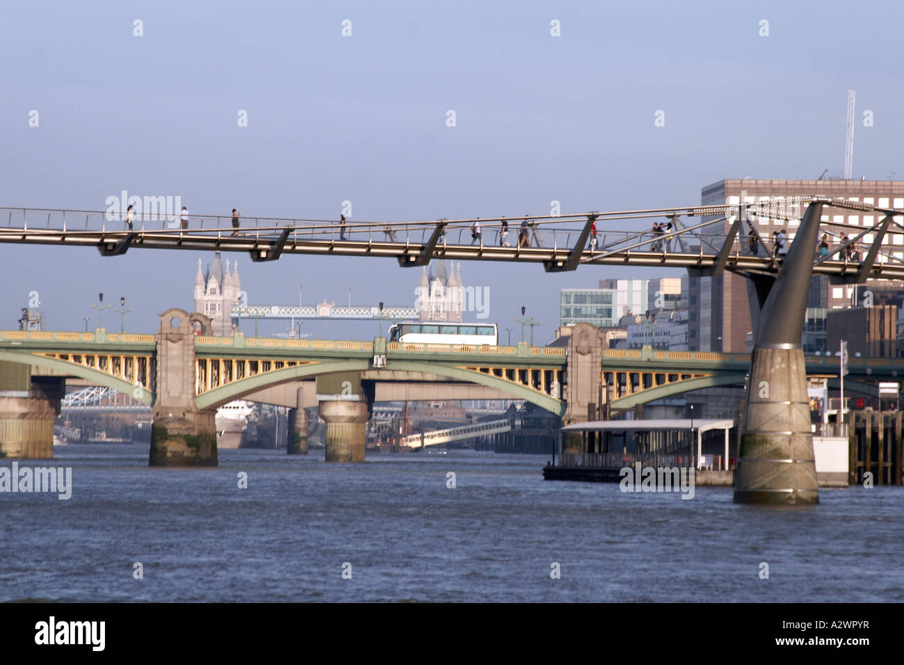 Millenium bridge from below hi-res stock photography and images - Alamy