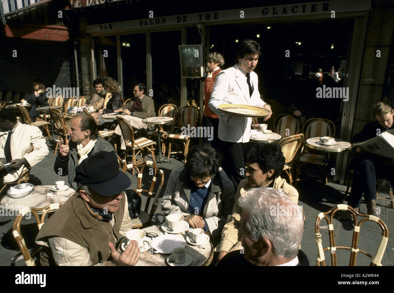 cafe scene in paris 1985 Stock Photo - Alamy