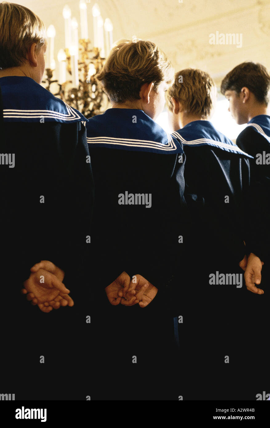 vienna boys choir 1995 the choir has been singing in the chapel royal ...