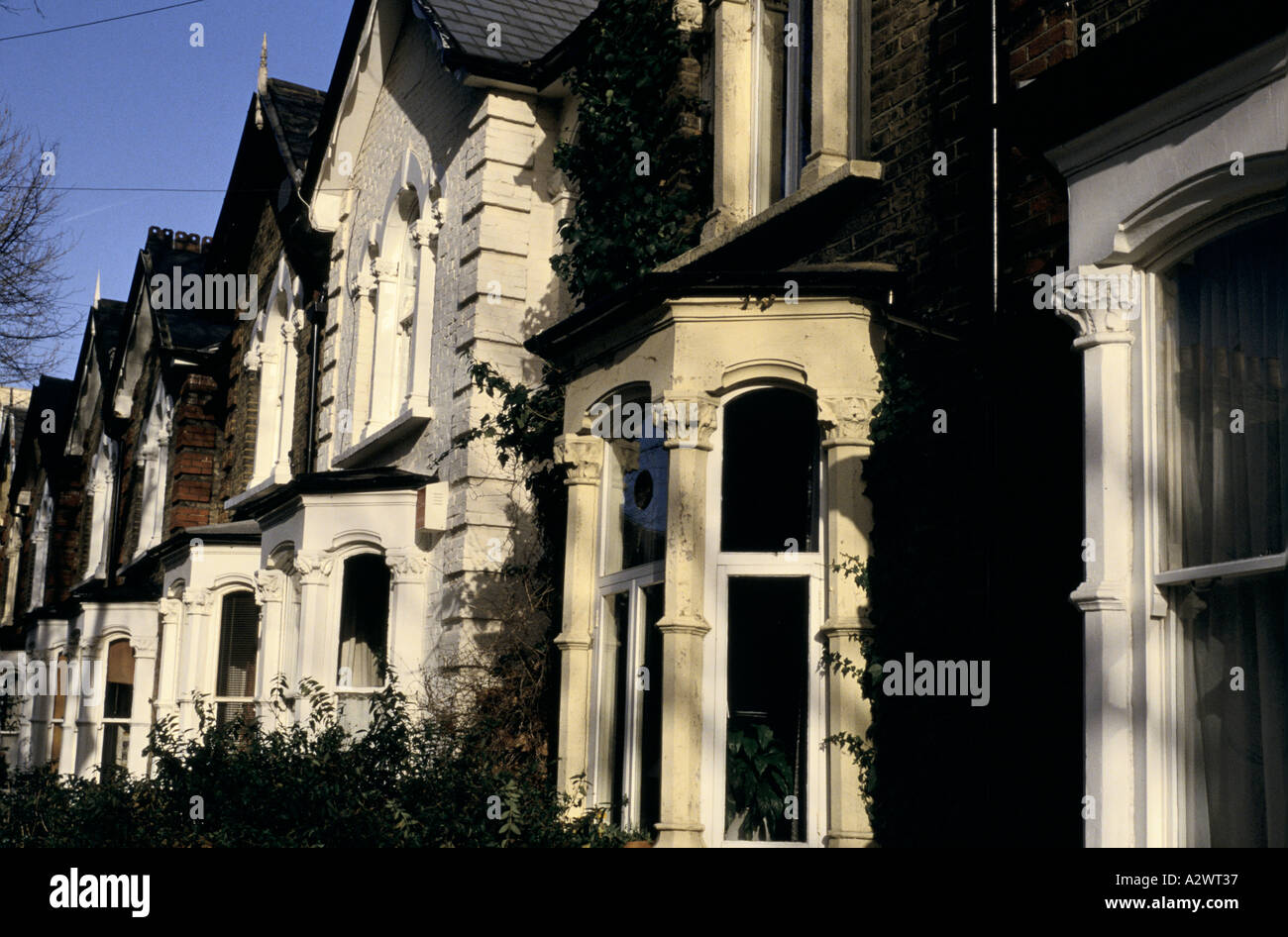 Bay window edwardian house hi-res stock photography and images - Alamy