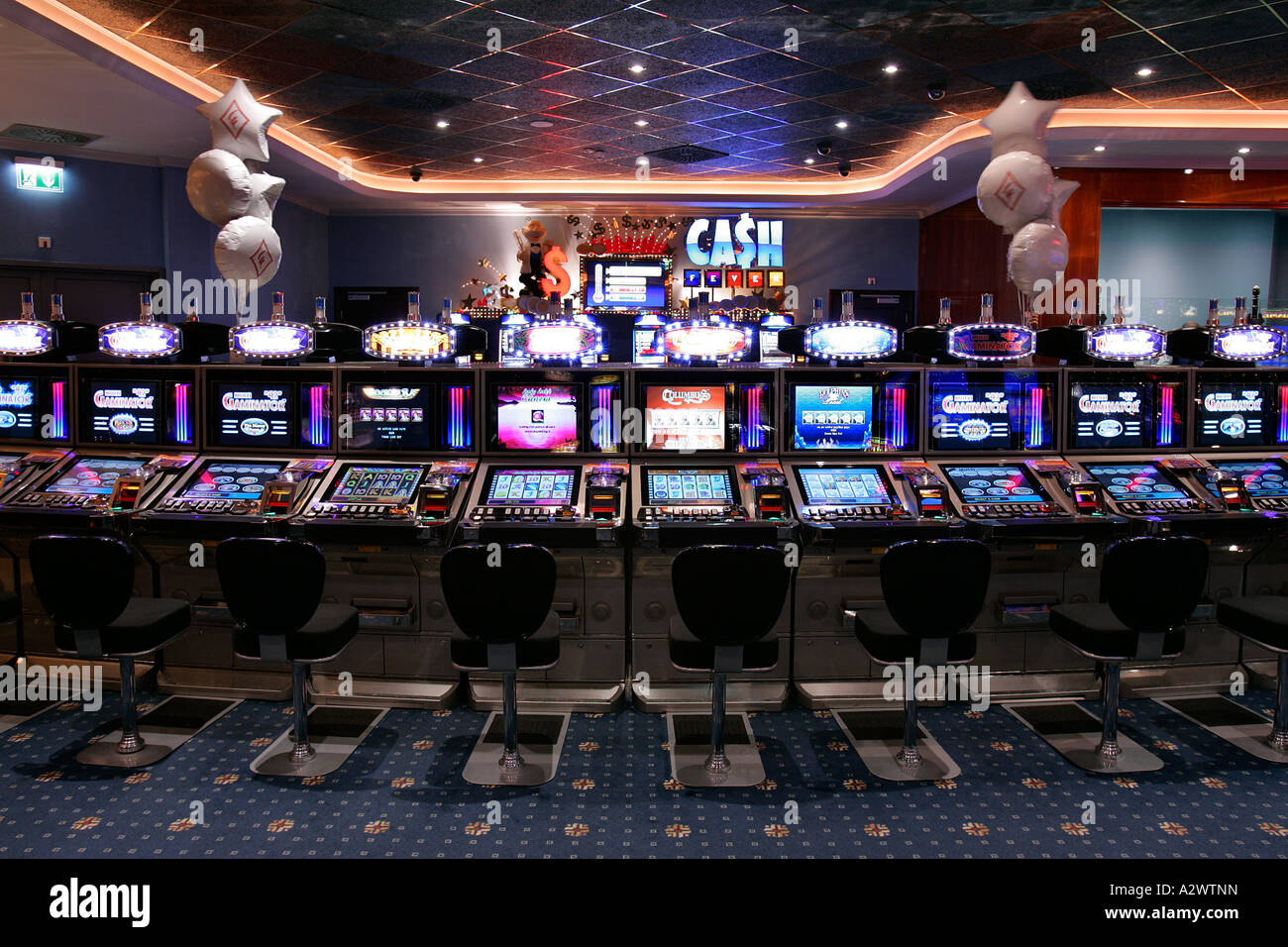 Roulette wheel spinning hi-res stock photography and images - Alamy