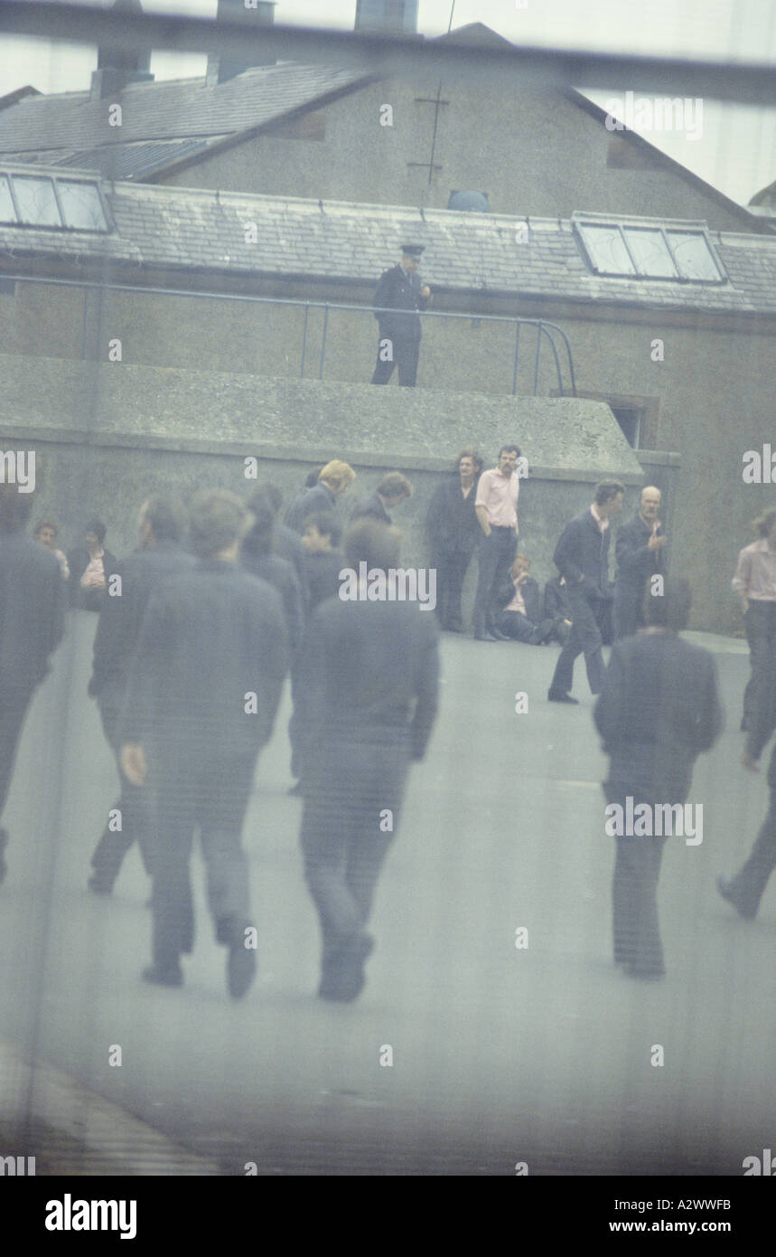 Prisoners in the exercise yard at Saughton Prison, Scotland Stock Photo ...