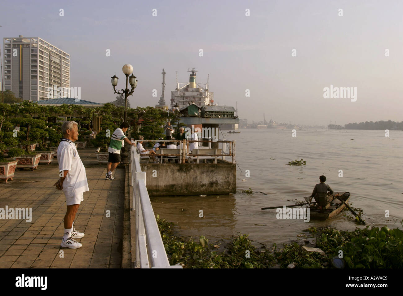 Looking out over river hi-res stock photography and images - Alamy