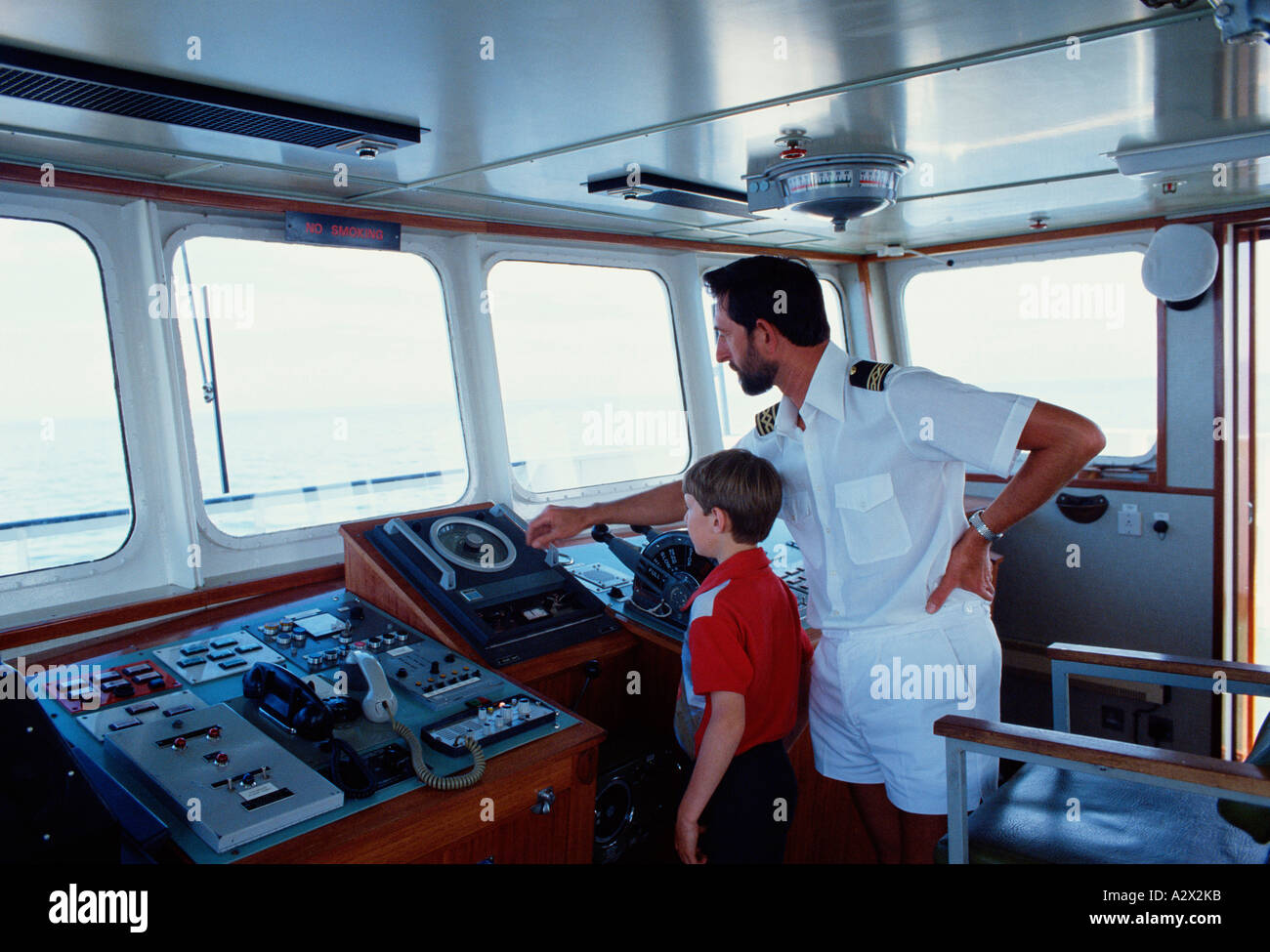 Merchant navy ships hi-res stock photography and images - Alamy