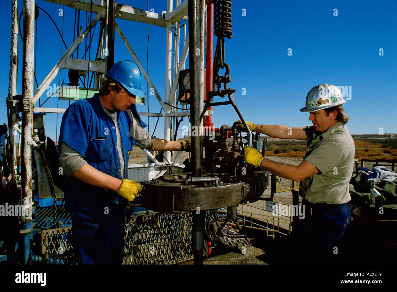 Land based engineering hi-res stock photography and images - Alamy