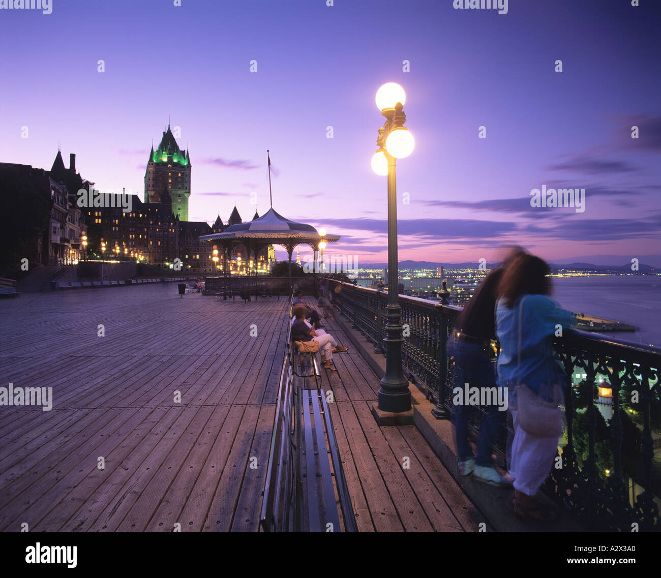 Saint lawrence river chateau frontenac hi-res stock photography and ...