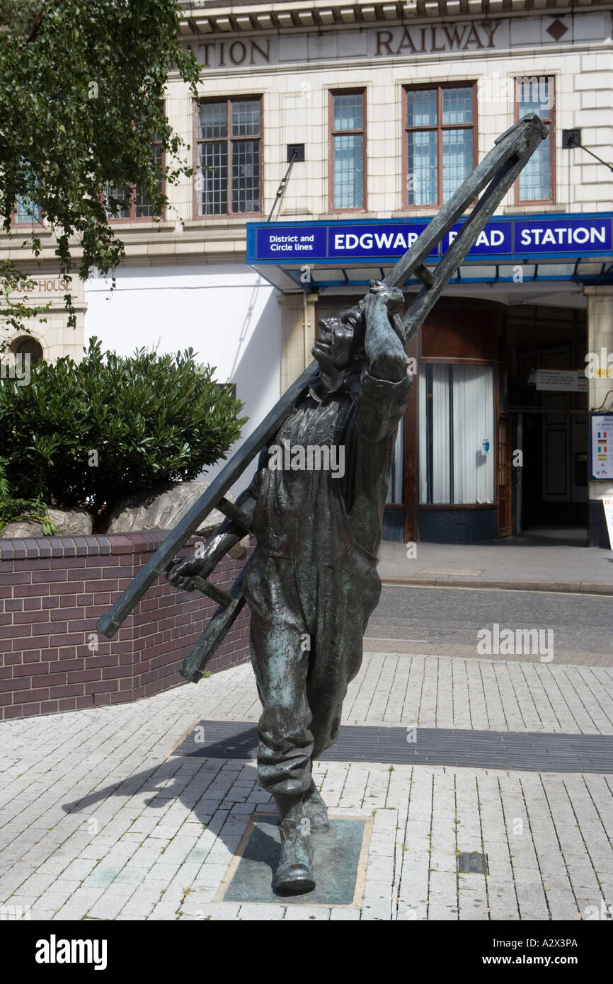 Study figure window cleaner hi-res stock photography and images - Alamy