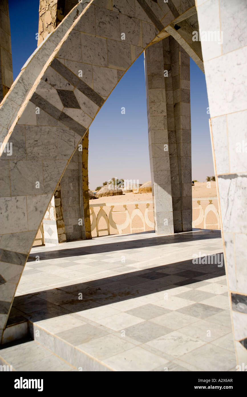 Africa monument mali hi-res stock photography and images - Alamy