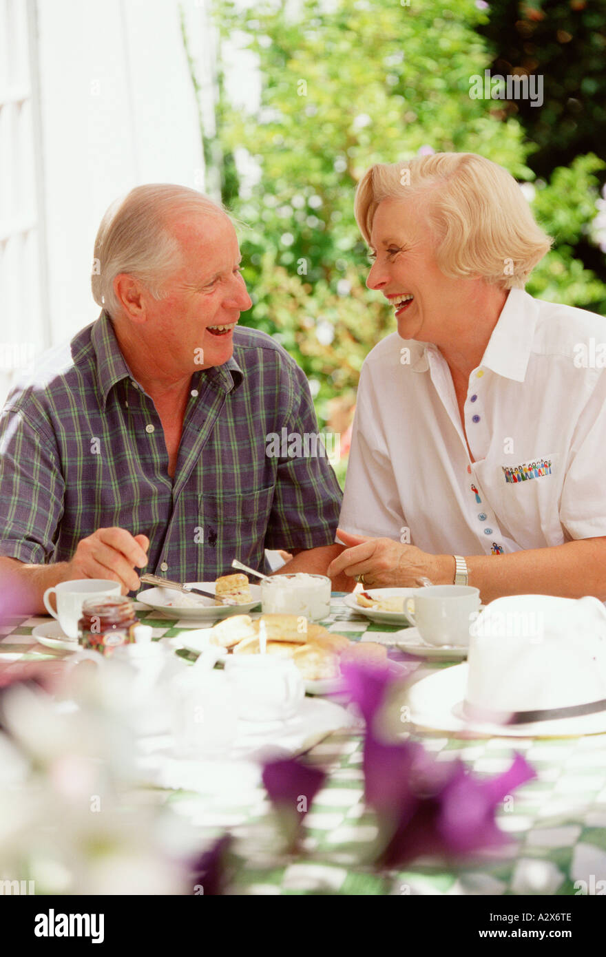 Elderly friends having tea hi-res stock photography and images - Alamy