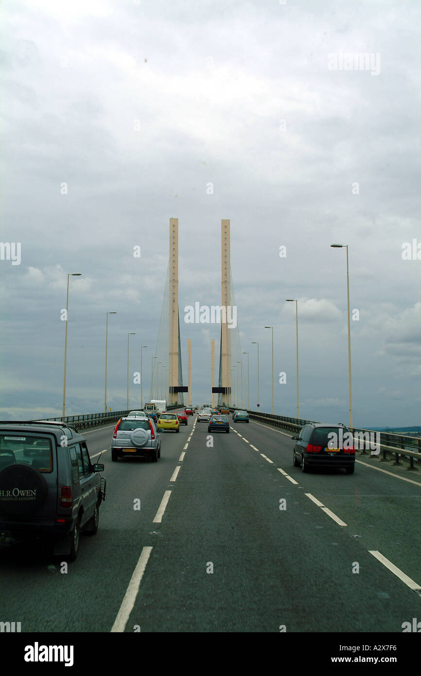 QE2 bridge M25 Dartford Stock Photo - Alamy