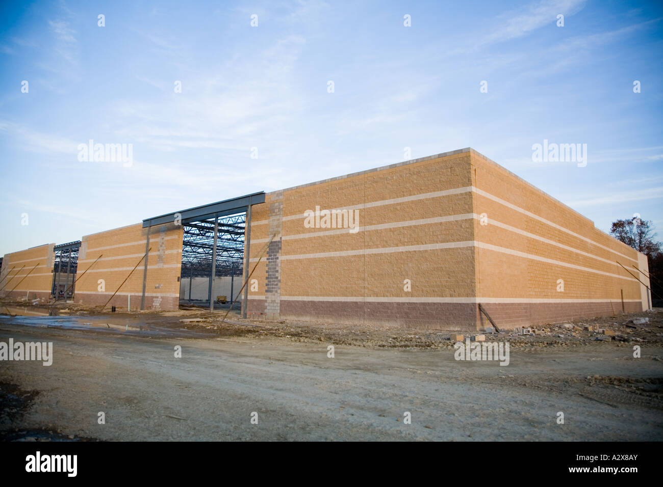 New Shopping Mall Under Construction Stock Photo - Alamy
