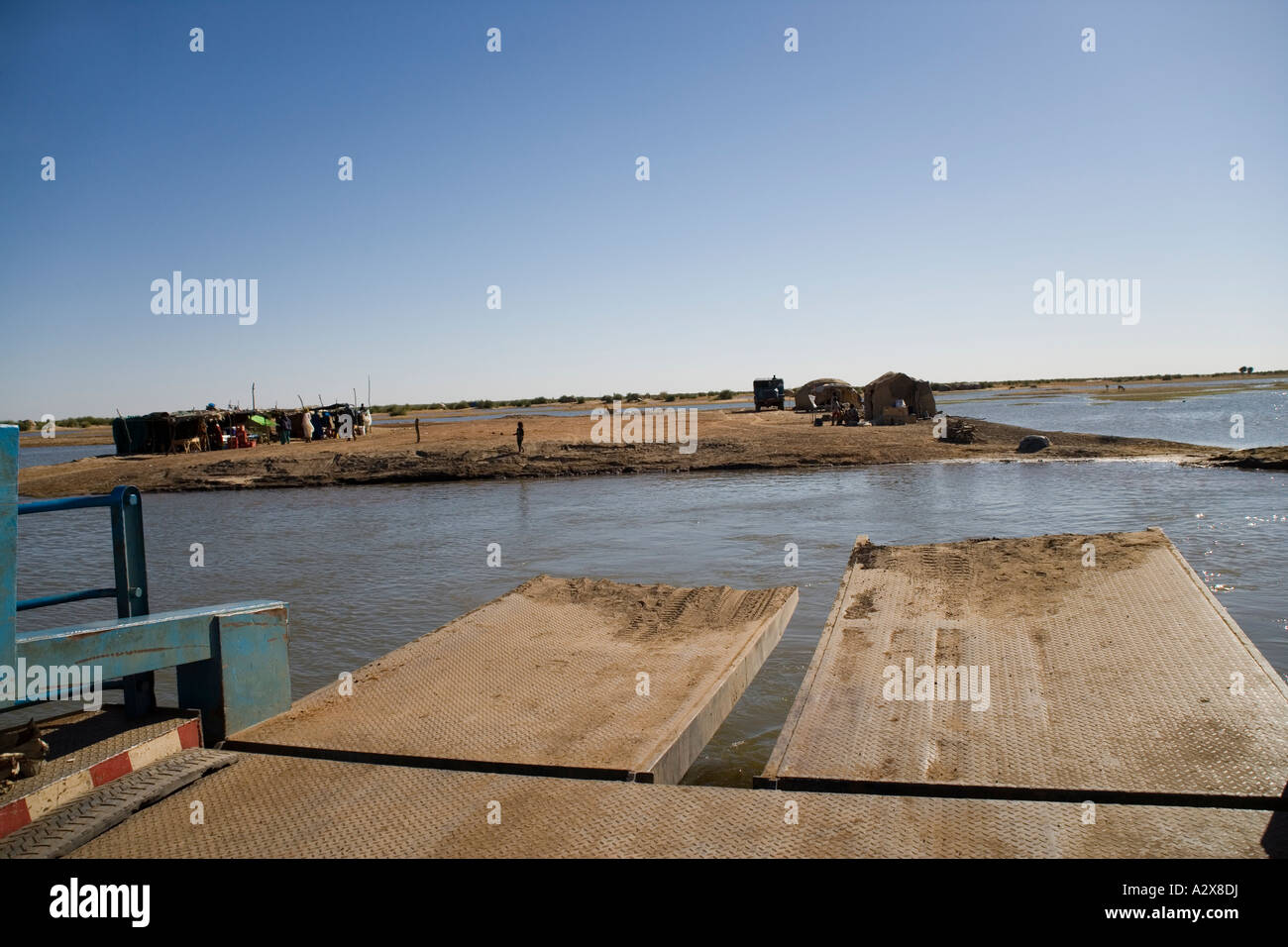 On the road to timbuktu mali west africa hi-res stock photography and ...