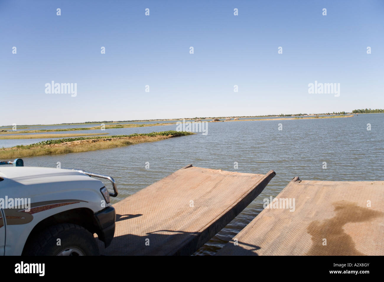 On the road to timbuktu mali west africa hi-res stock photography and ...