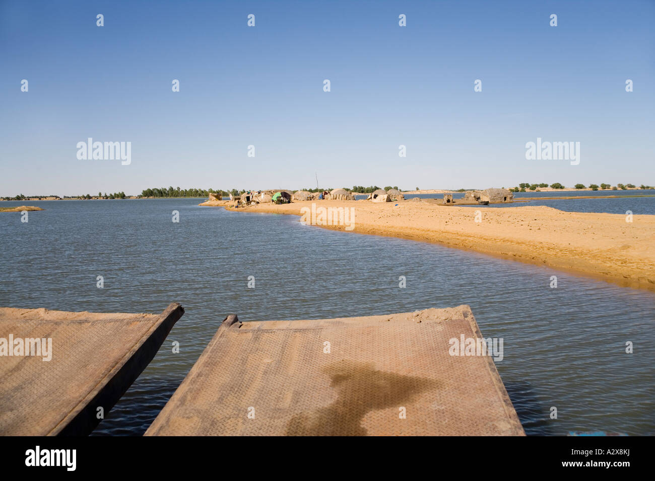 On the road to timbuktu mali west africa hi-res stock photography and ...