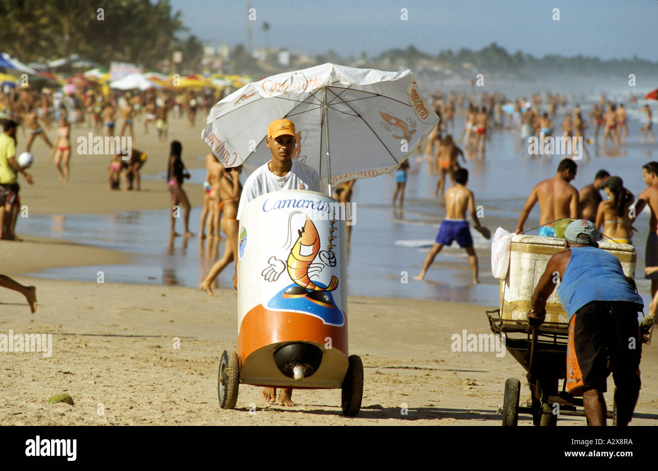 Beach trader Praia do Flamengo Salvador Brazil Stock Photo - Alamy