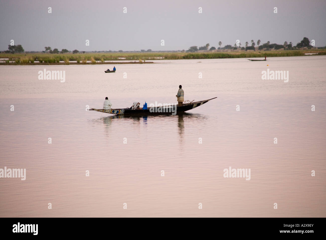 Pirogues on the Bani river in the early morning at Mopti, Mali, West ...
