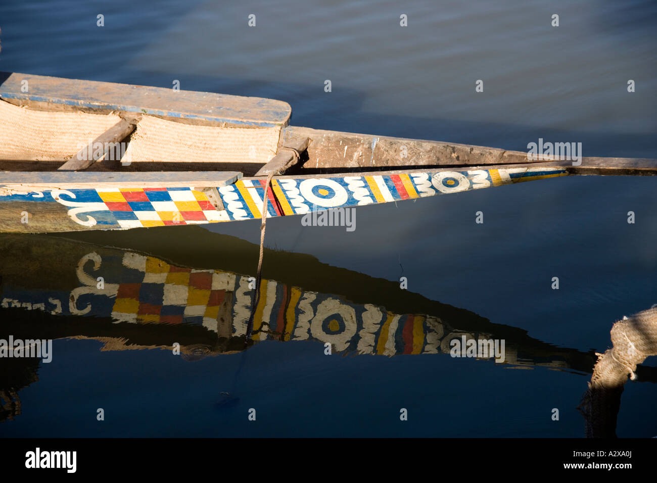 Pirogue on the Bani river in the early morning at Mopti, Mali, West ...