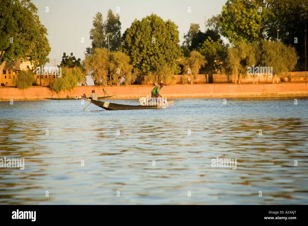 Pirogue on the Bani river at Mopti, Mali, West Africa Stock Photo - Alamy