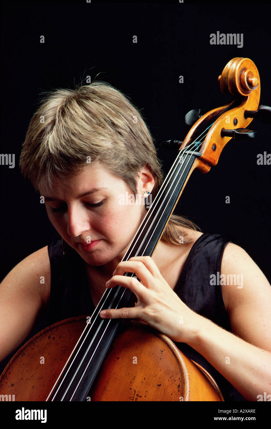 Cello head hi-res stock photography and images - Alamy