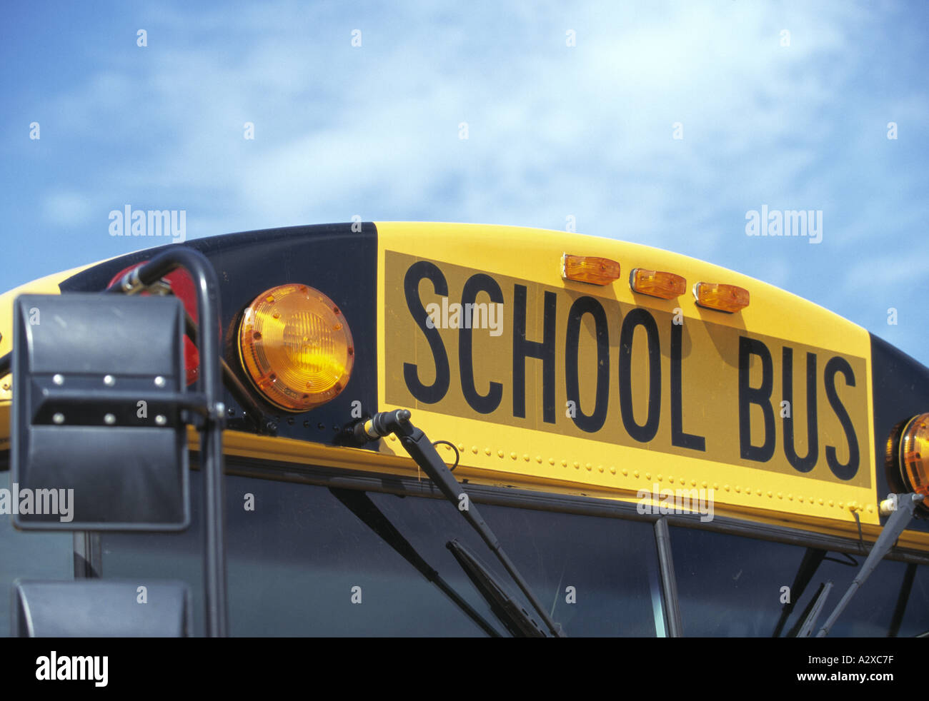 Signage on the yellow school bus Stock Photo - Alamy