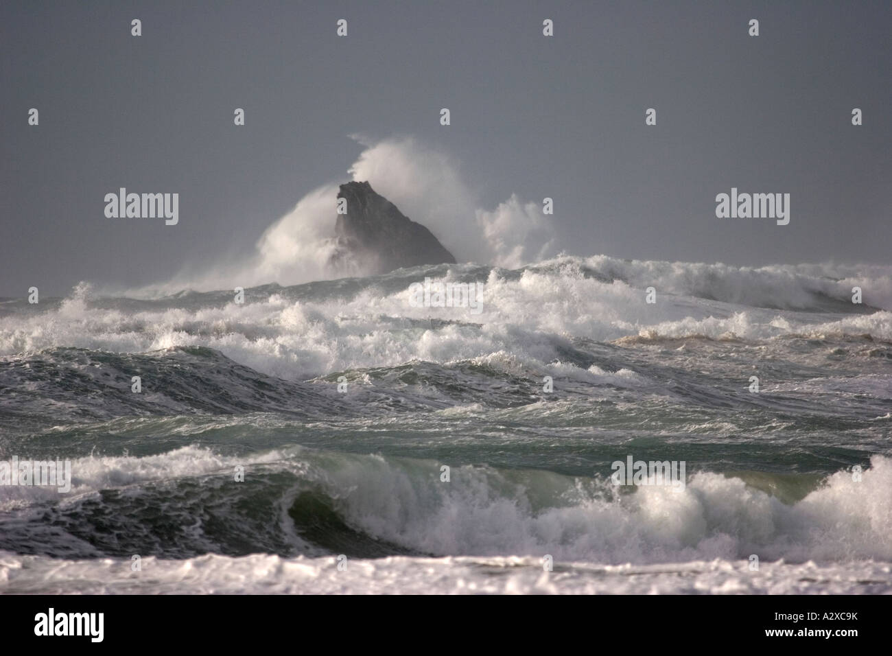 Waves crashing on the rocks choppy seas rough seas hi-res stock ...