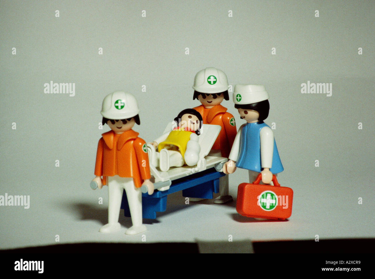 Model figures ambulance hi-res stock photography and images - Alamy