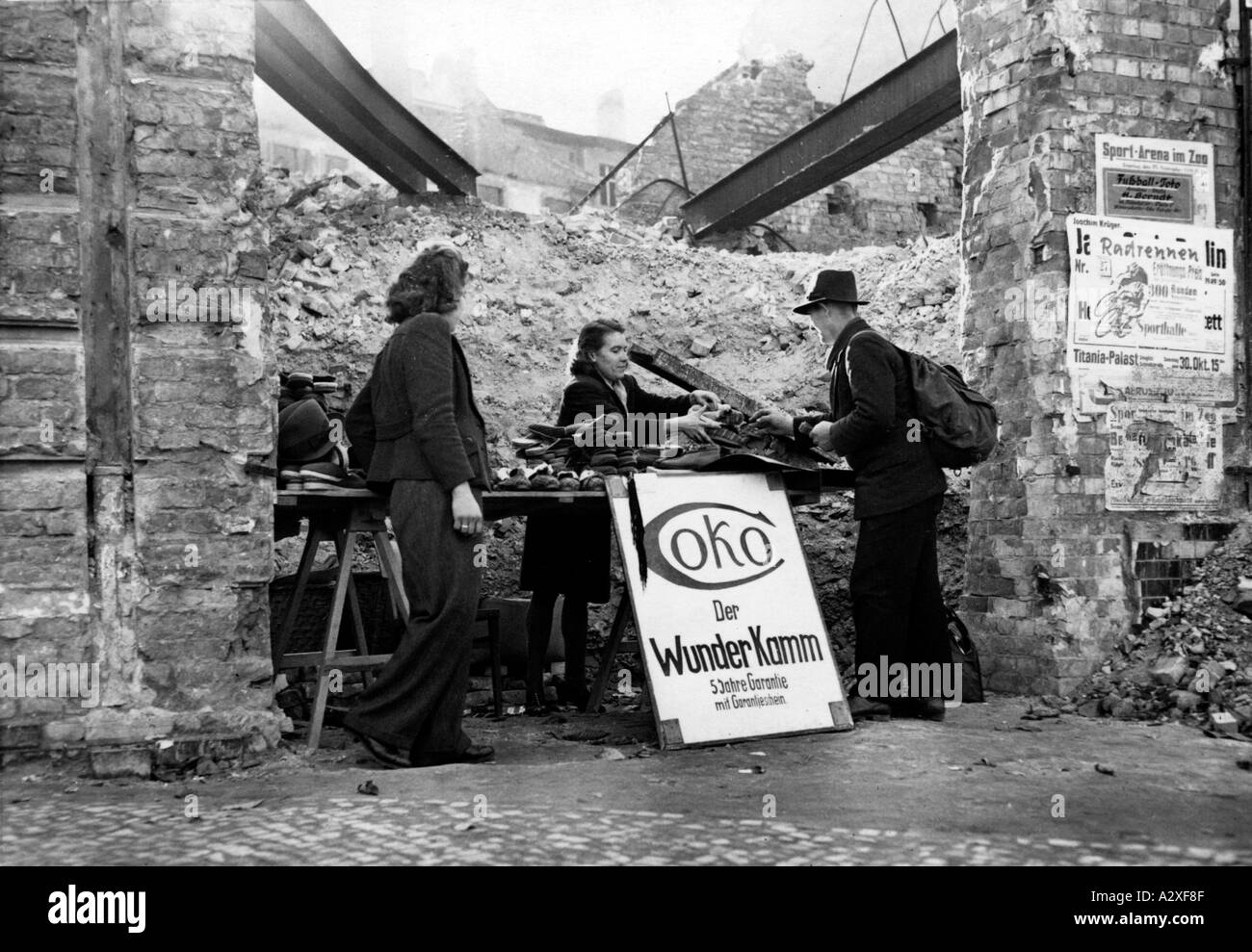 After a year in war Black and White Stock Photos & Images - Alamy