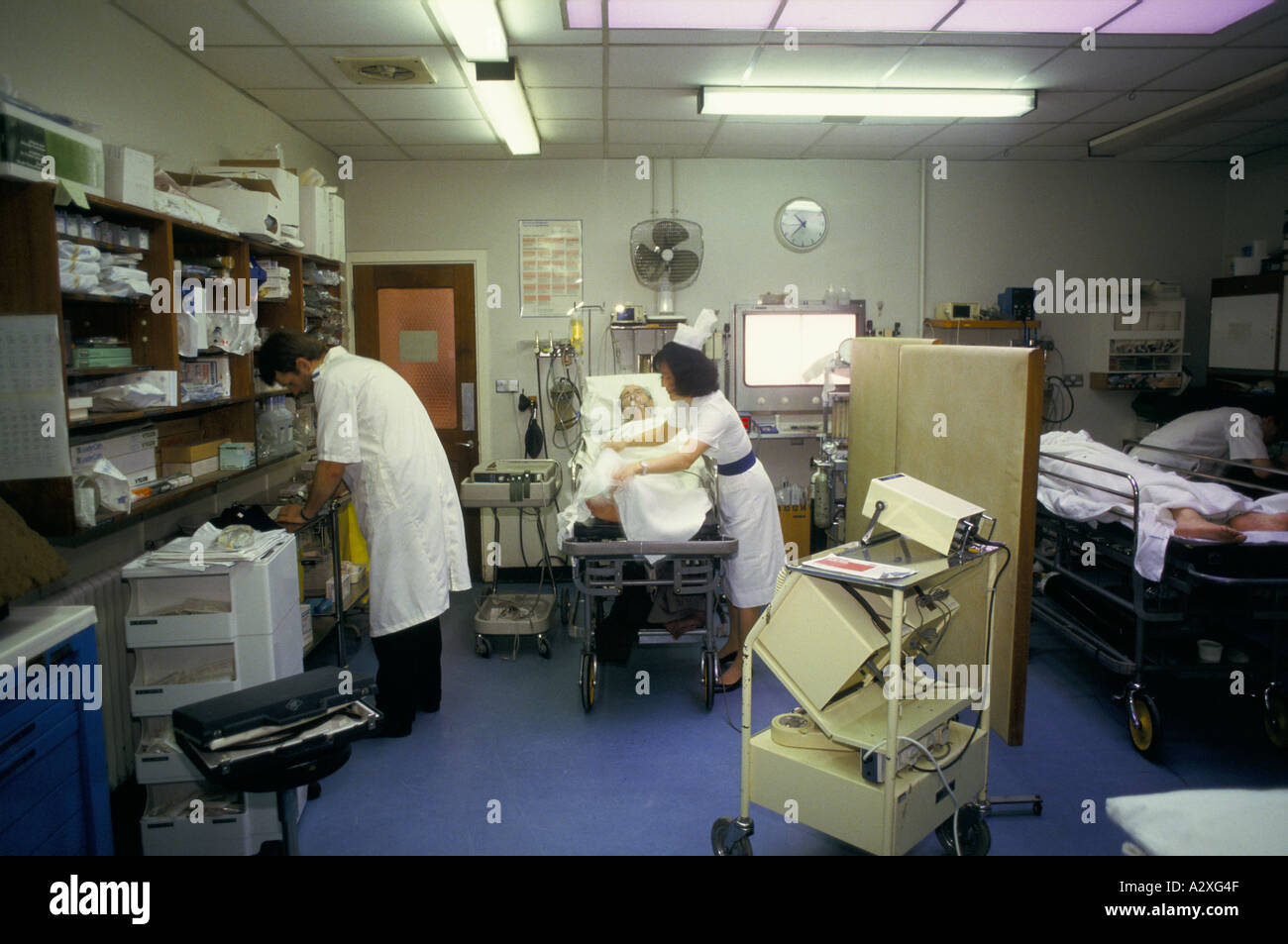 Equipped intensive care unit hi-res stock photography and images - Alamy