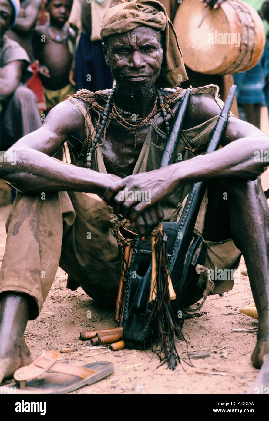 African dance mali hi-res stock photography and images - Alamy