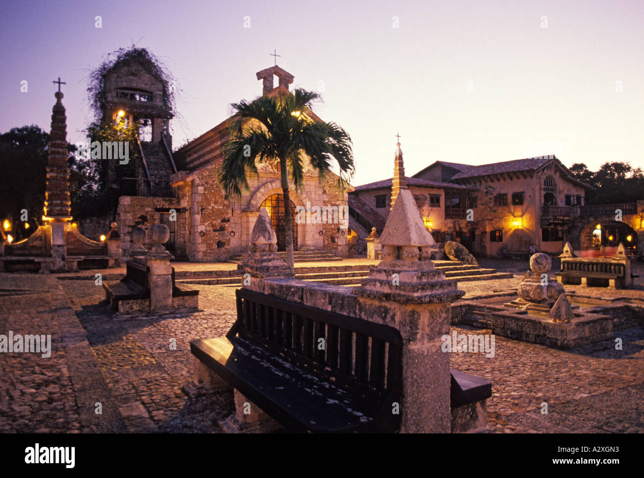 Domican hi-res stock photography and images - Alamy
