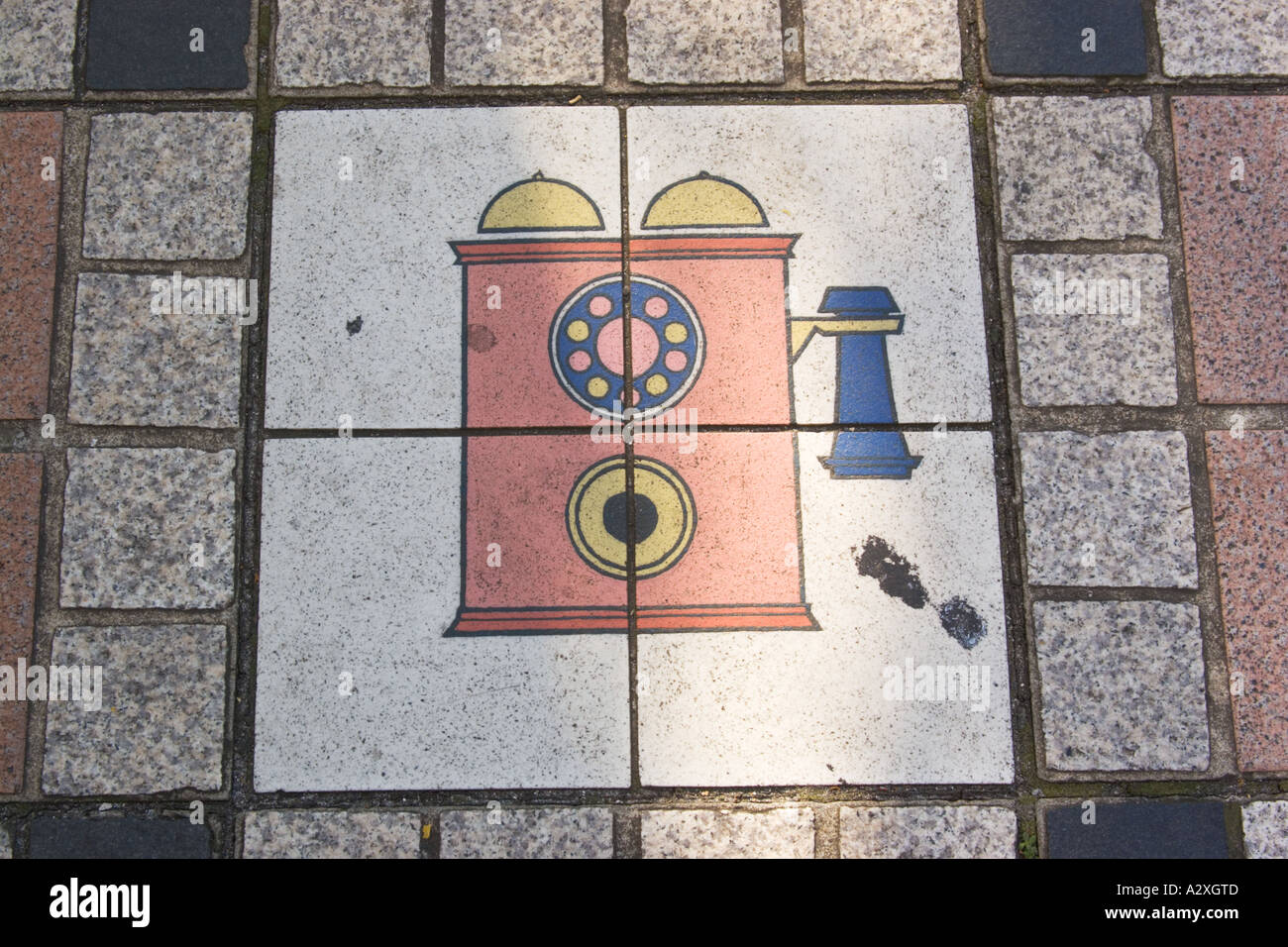 Wall telephone japan hi-res stock photography and images - Alamy
