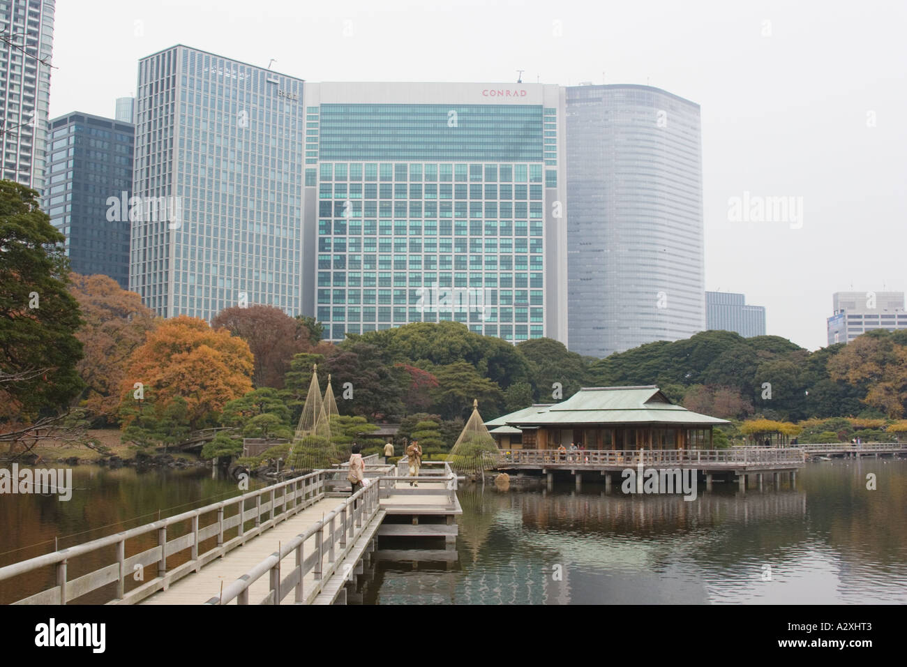 Tokyo japan hamarikyu garden near hi-res stock photography and images ...