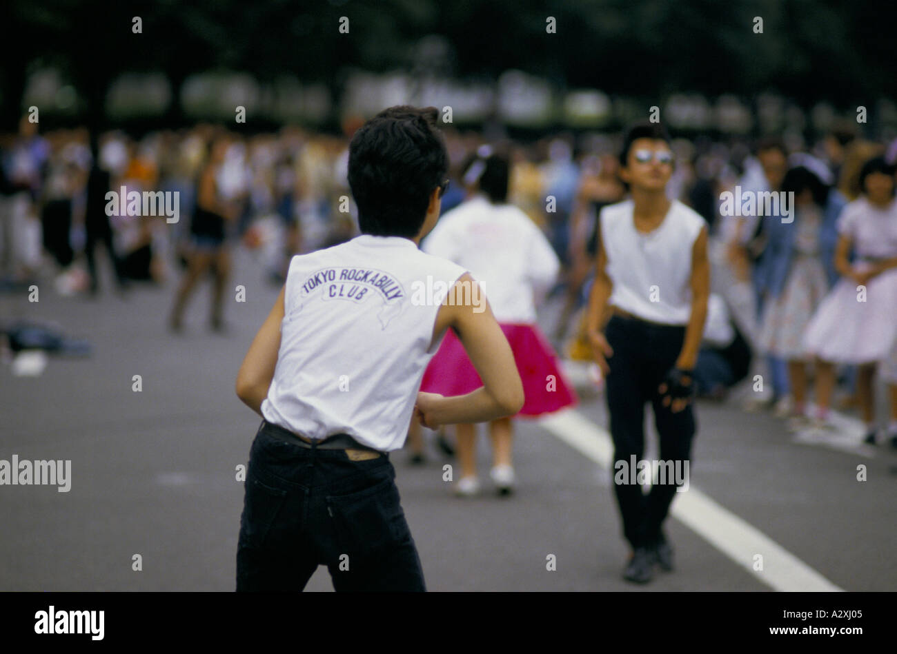 japanese rockers dance in harajuku park tokyo Stock Photo - Alamy