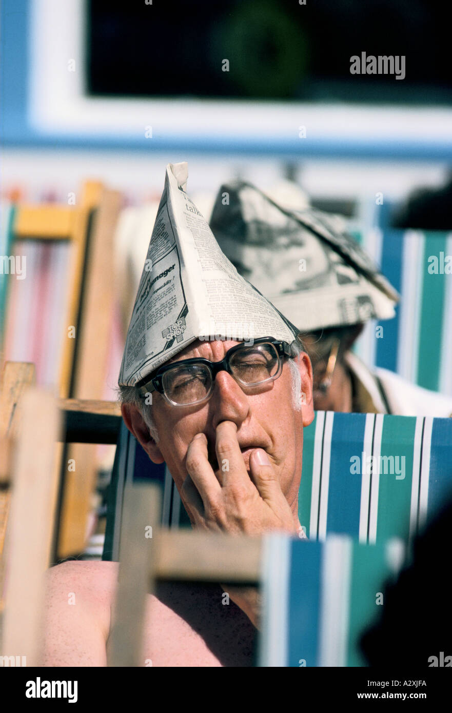 man wearing paper hat Stock Photo - Alamy