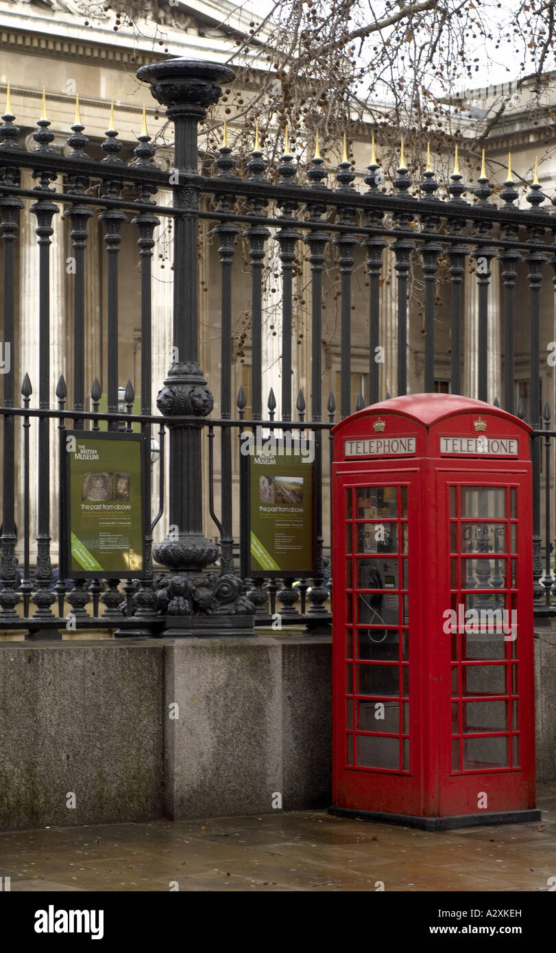 Outside the British Museum London Stock Photo - Alamy