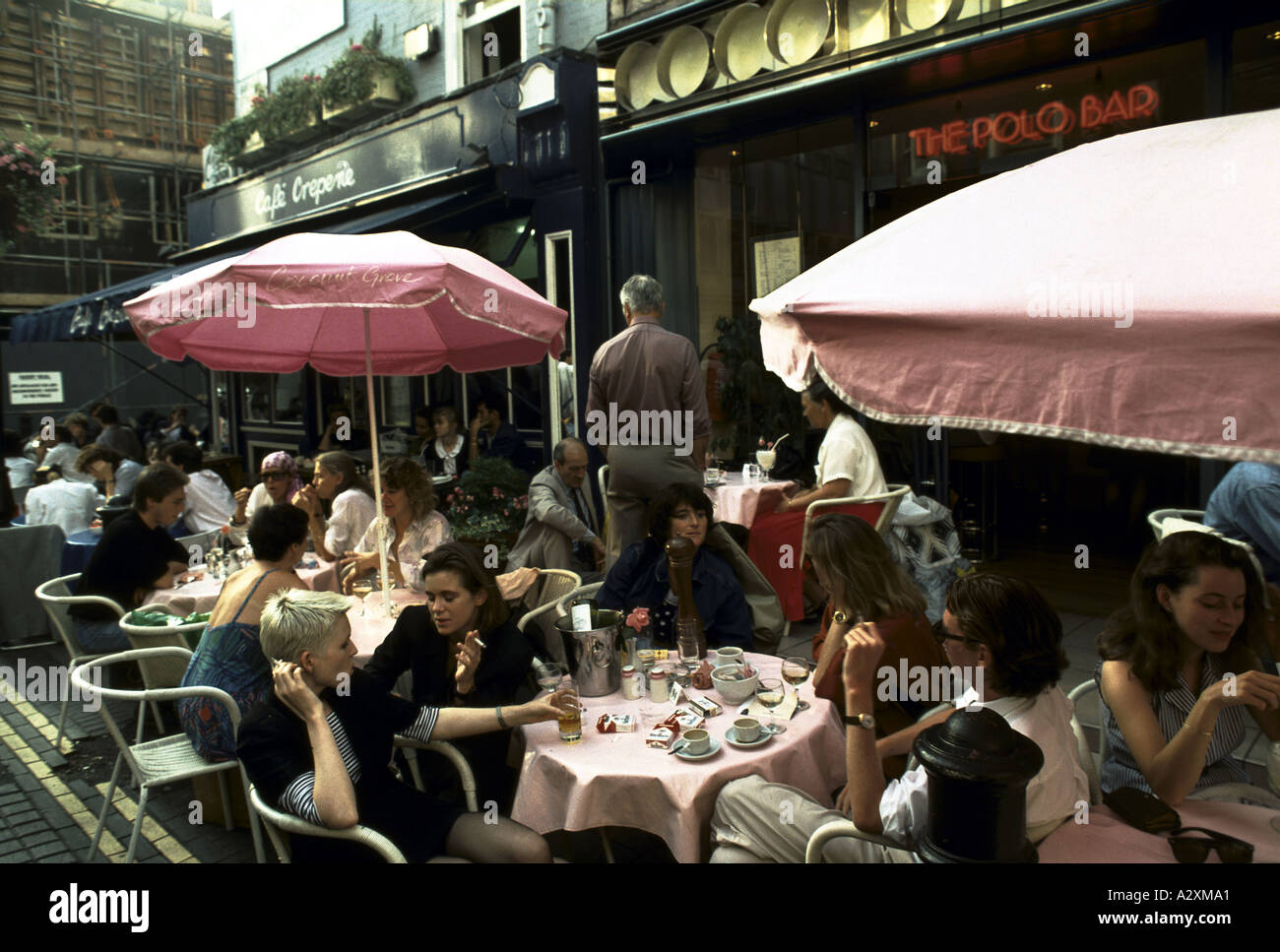 al fresco dining at christopher place london Stock Photo - Alamy